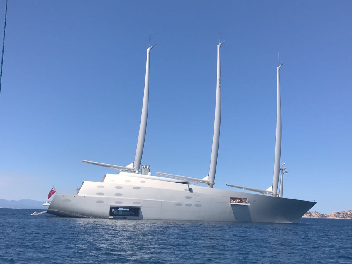 Hands down – The Ugliest Boat in the Universe! – Morpheus Sailing